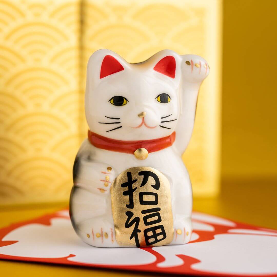 Japanese Superstitions and Their Meanings - NihongoNana