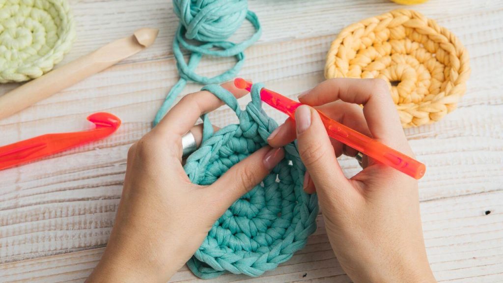 Talking About Your Hobbies in Japanese - NihongoNana